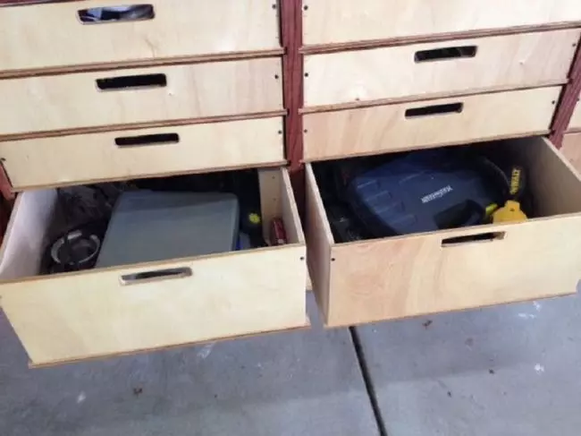 Jednostavne garažne kutije i radne stolove 6589_14