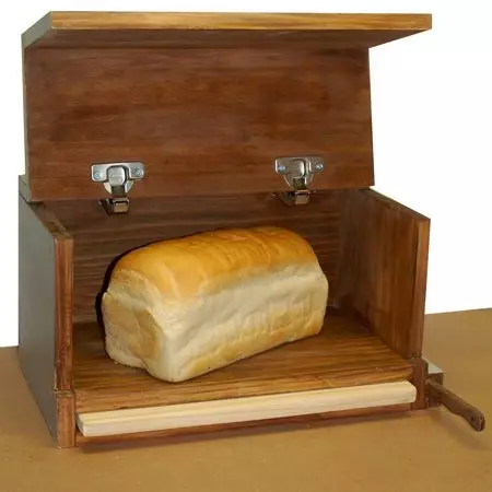 Breadmaker со прегради за нож и табла за сечење 6632_14