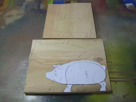 Wooden piggy bank with your own hands 6723_4