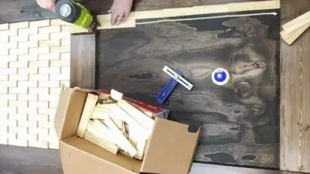 Pintu kayu selesai dengan tangan mereka sendiri 6752_15