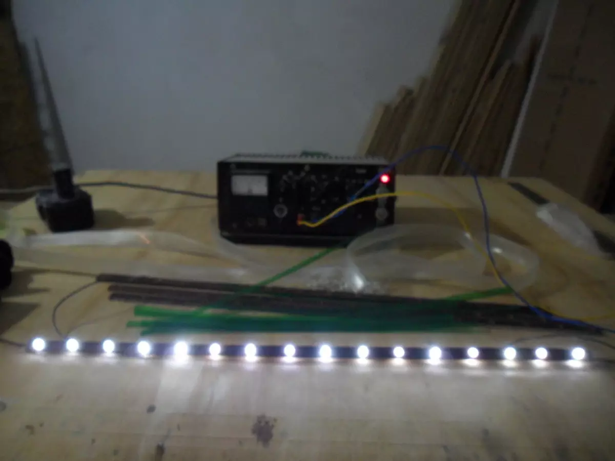 Jak zrobić wstążkę LED ze swoimi rękami 6810_7