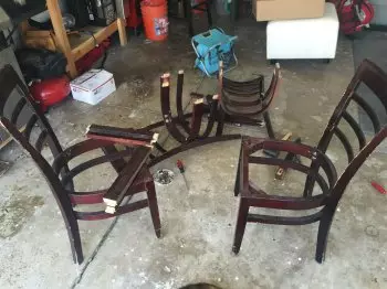 Stol e karrigeve të vjetra e bëjnë atë vetë 6970_3