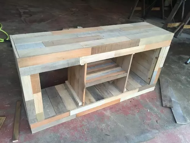 Table for aquarium from wooden pallets 699_8