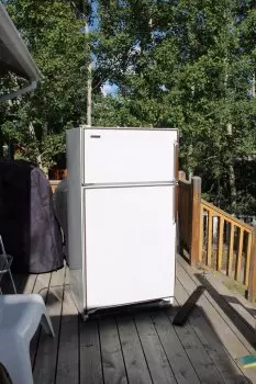 Pagpintal sa refrigerator kini mismo 7186_3