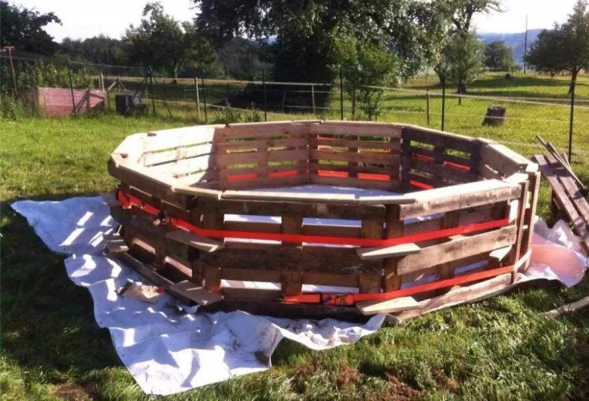 Как да се изгради басейн от прости дървени палети: по-евтино и по-практично няма да излезе 7223_4