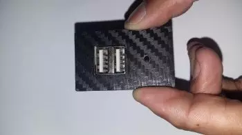 Автомобилдик USB Socket муну өзүңүз жасаңыз 7251_6