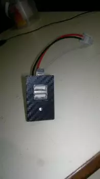 Automotive USB utičnica radi sami 7251_8