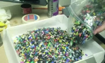 Пластмасови отпадъчни плочки правят себе си 7429_11