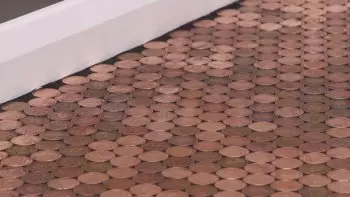Посочените подове с монети го правят сами 7458_10