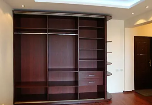 Вградена гардероба со свои раце: пресметка дизајн, празно, инсталација 7566_5