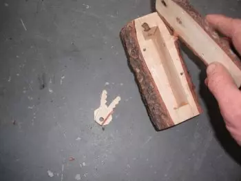 Membuat cache dari sepotong kayu 7591_1