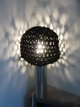 Настільна лампа з підручних матеріалів 7780_1