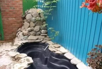 Cara membuat kolam kecil di halaman Anda 7830_5
