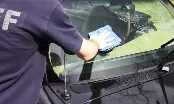 Ang polishing windows auto gawin ito sa iyong sarili 7834_1