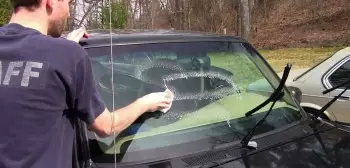 Ang polishing windows auto gawin ito sa iyong sarili 7834_2