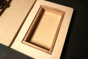 Mini-caixa forta del llibre amb les teves pròpies mans 7873_10