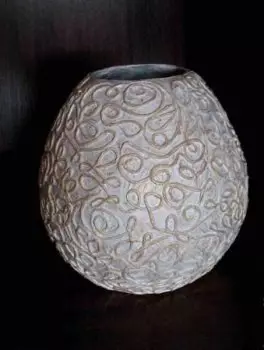 Papier Mache we sapakdan reňkler üçin ajaýyp waza ýasaýarys 8125_2