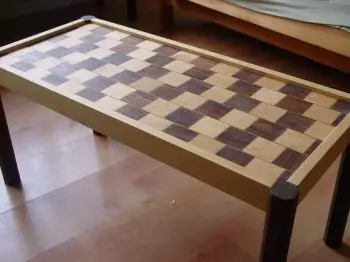 Making a coffee table with an optical illusion 8327_1