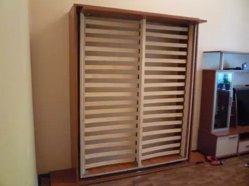 Garderobe bed doen het zelf