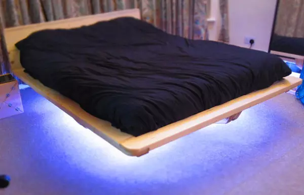 Hoe om 'n moderne bed te maak, 