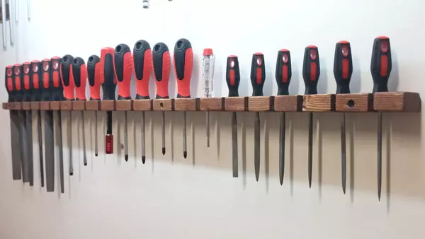 Organizador de pared para destornilladores