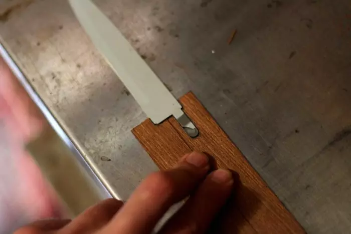 اگر ہینڈل ٹوٹ گیا تو چاقو کو بحال کرنے کا طریقہ 976_16