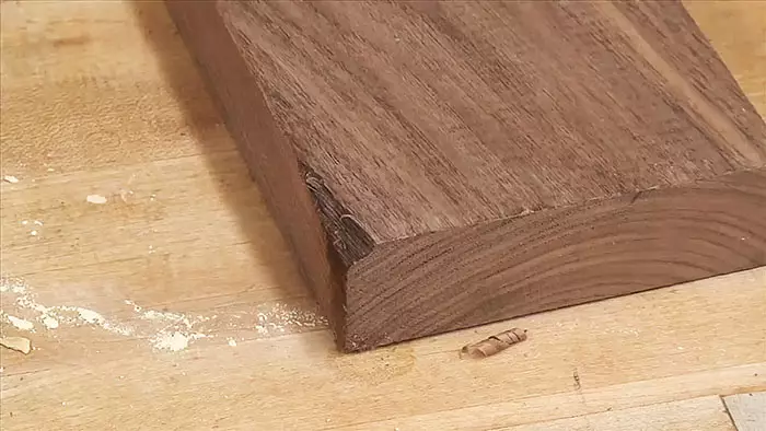 Hoe kinne jo houtwurkpekens oplosse 980_13